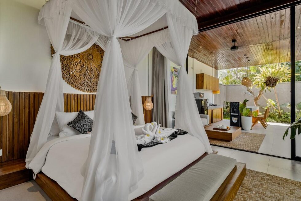 10 Best Hotels in Ubud with Private Pool: Dive right in!