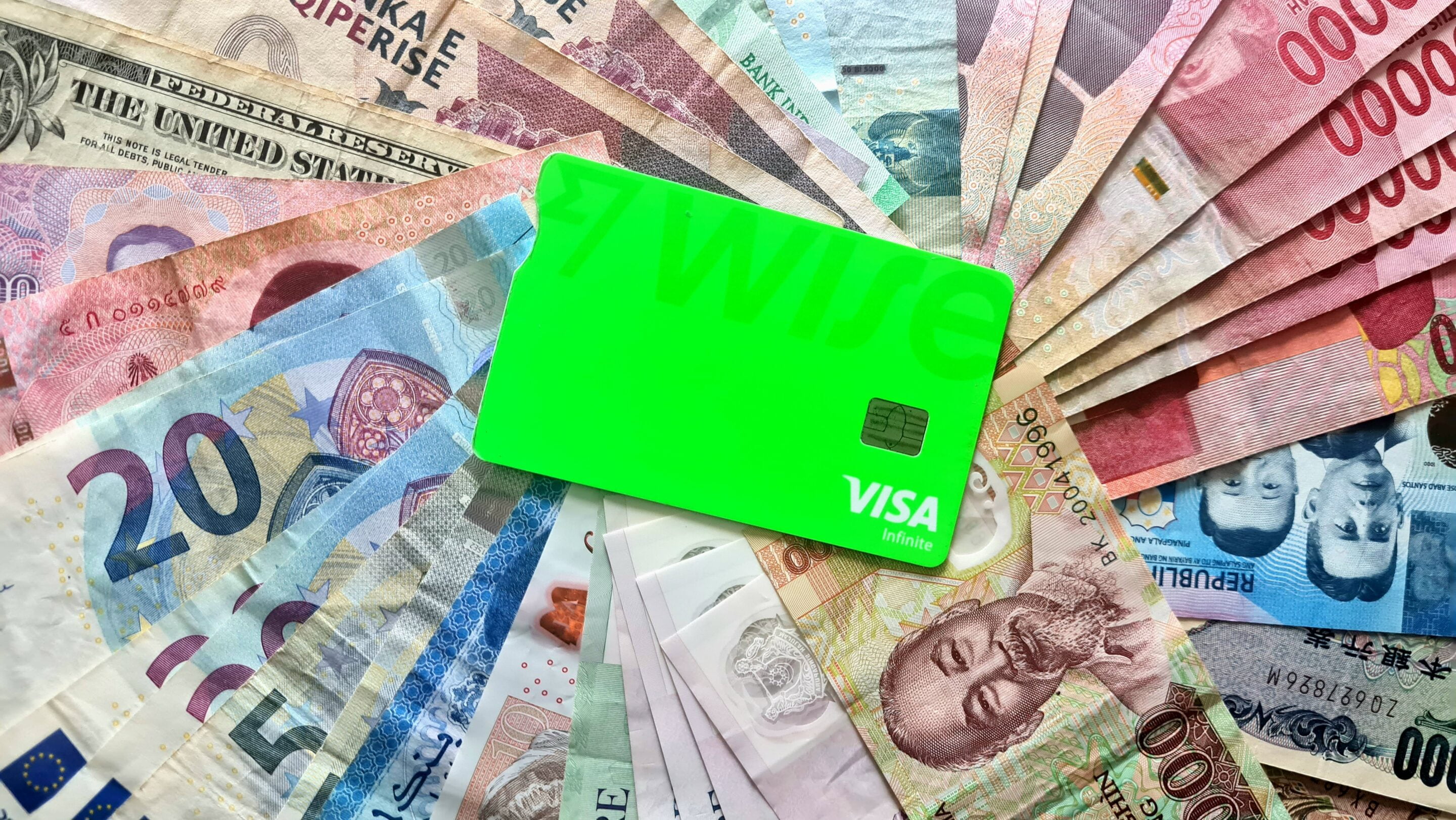 Spend Like a Local with a Wise Travel Card (Reviewed, Tested)